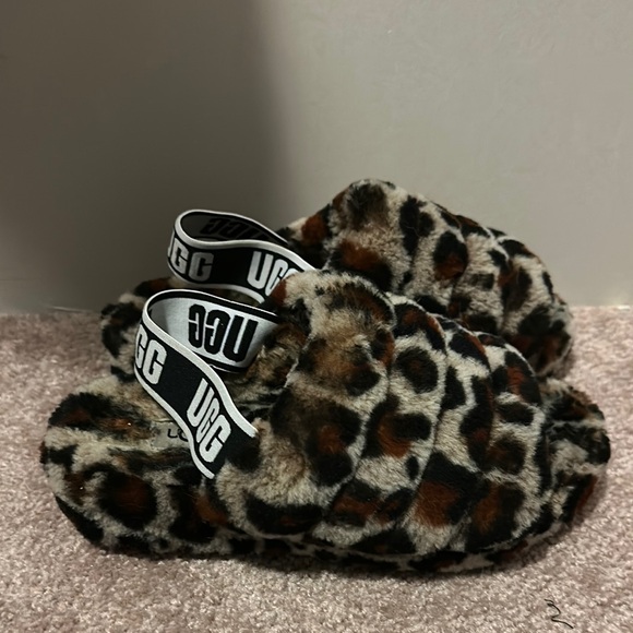 UGG | Shoes | Ugg Leopard Print Slippers | Poshmark
